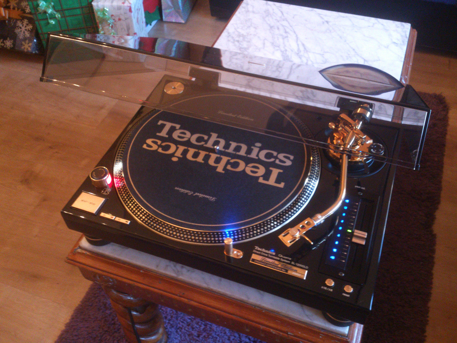 TURNTABLE TECHNICS M5G GOLD ¨¨24 k¨¨ New, Cover Perfect 100%