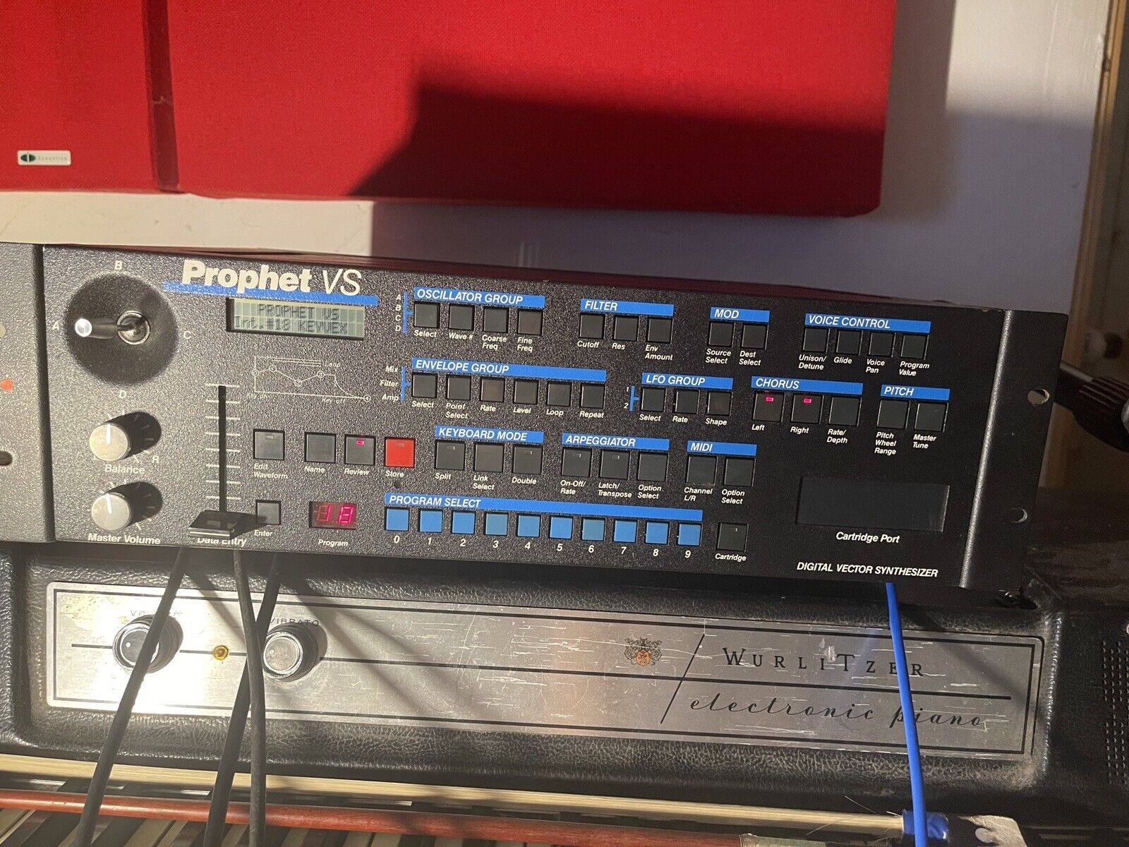Sequential Prophet VS Rackmount 8-stimmiger polyphone Synthesizer ...
