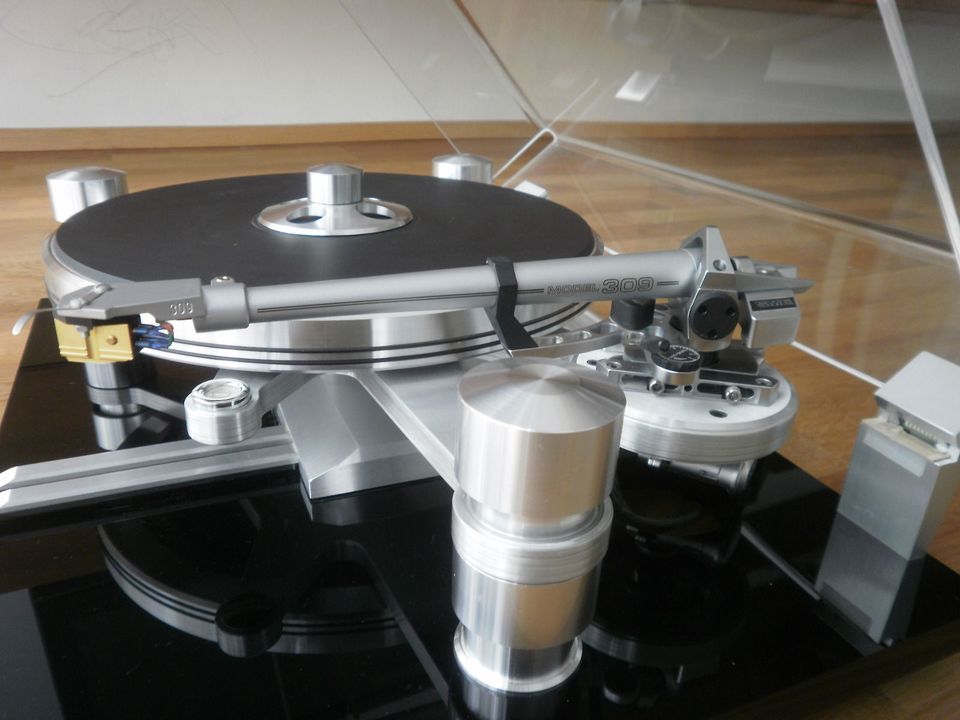 Oracle Delphi Mark V Plattenspieler mit SME 309 Tonabnehmer,